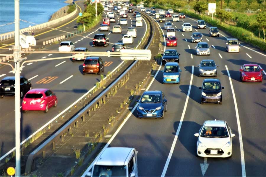 「DJ SODA ＝ 自己責任」とネットに書き込むオジさん社員に欠けた企業改革精神、そもそも「露出高め服 ＝ 危険」自体が間違いだった | Merkmal（メルクマール） - (4)