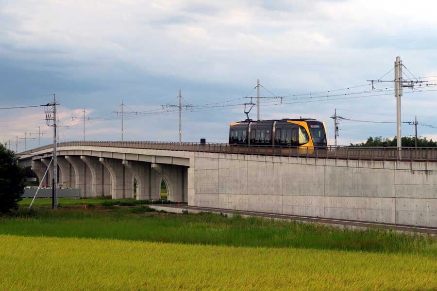 「LRT」と「路面電車」は何が、どう違うのか？ 宇都宮LRT開業で考える | Merkmal（メルクマール） - (2)