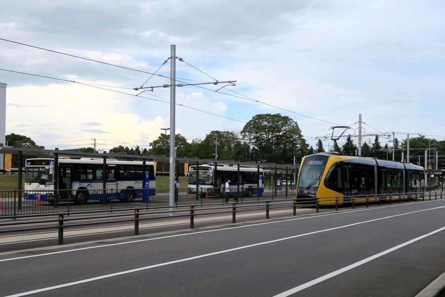 「LRT」と「路面電車」は何が、どう違うのか？ 宇都宮LRT開業で考える | Merkmal（メルクマール） - (2)