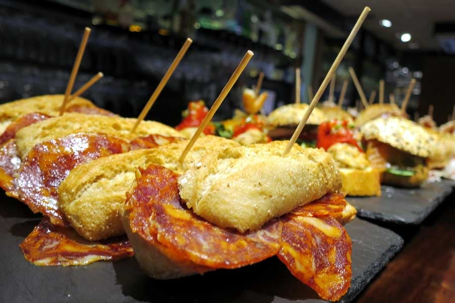 「ご当地グルメ」最高！ 地元の味で地域を再生する「ガストロノミーツーリズム」をご存じか | Merkmal（メルクマール） - (2)