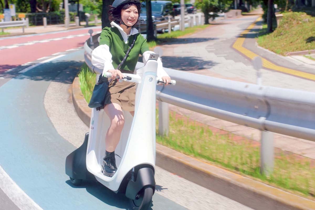 「早急に廃止」「政治的利権だ」 ネットの嫌われ者「LUUP」、3輪新型車で不信感を克服できるか？ 課題解決の正念場だ | Merkmal（メルクマール）